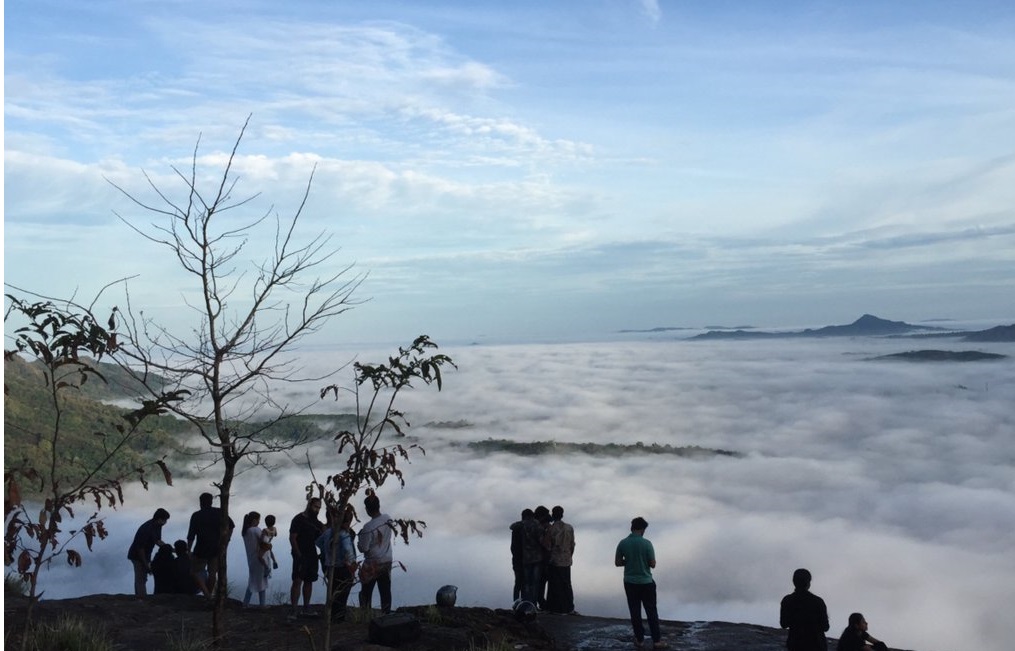 Beauty of Kottapara Hill Station, Mini Meesapulimala